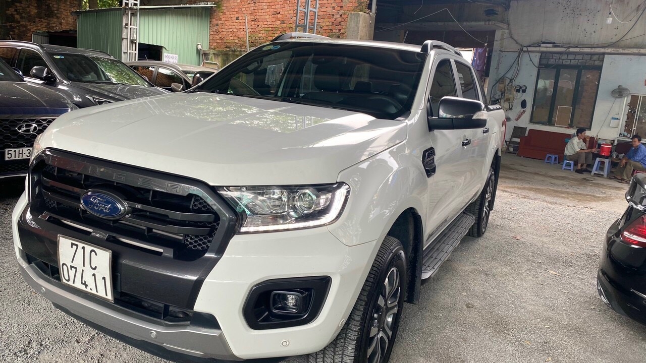 49 . Ford Ranger 2.0 Bi Turbo bản full