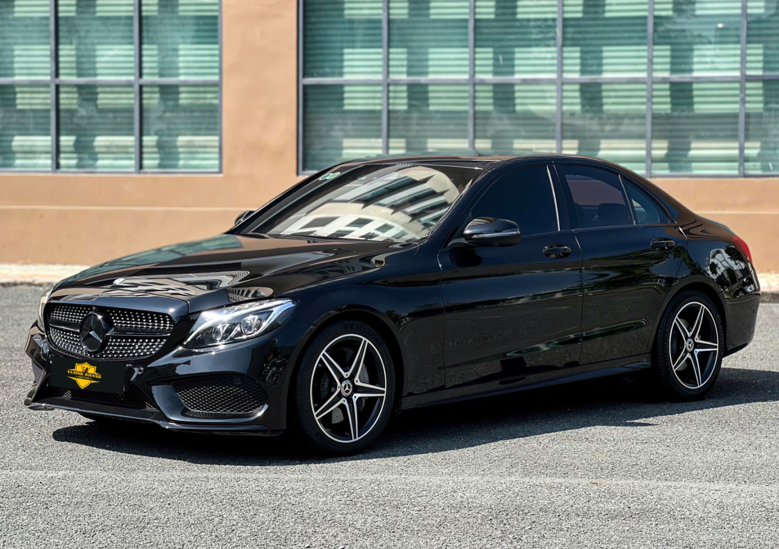 220 . Mercedes C300 model 2016