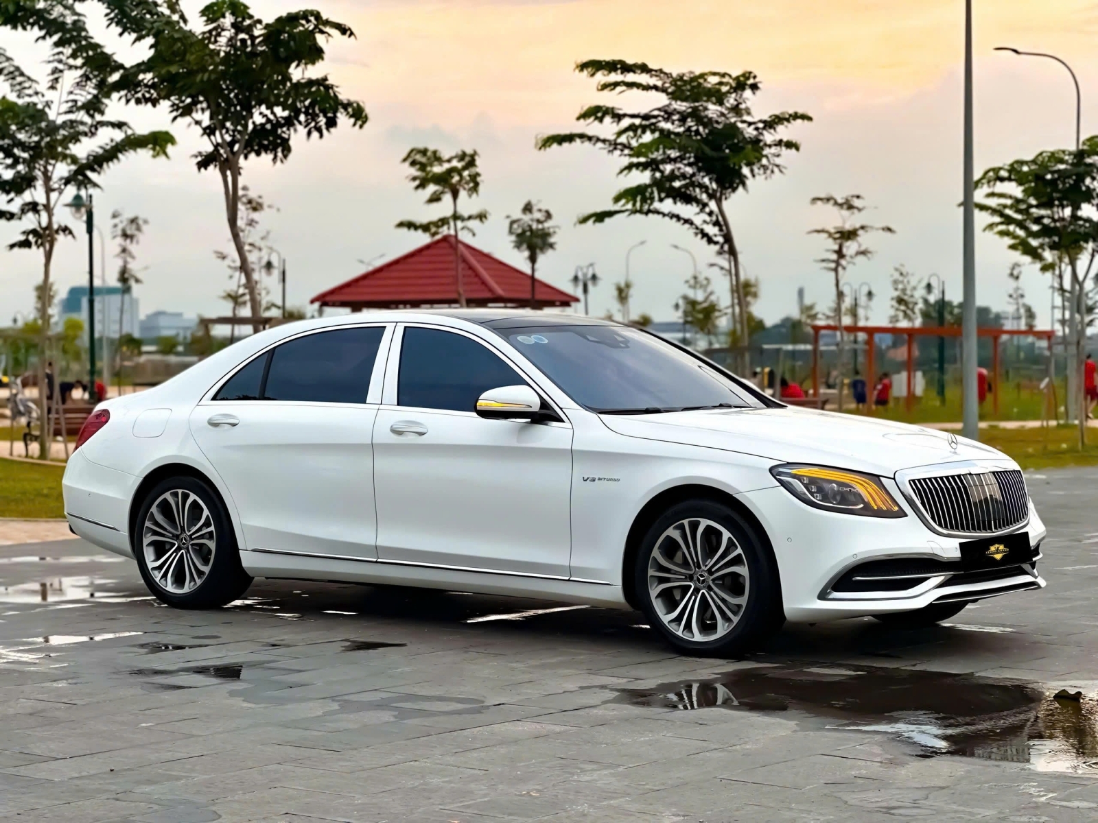 236 . Mercedes S450 Luxury model 2018