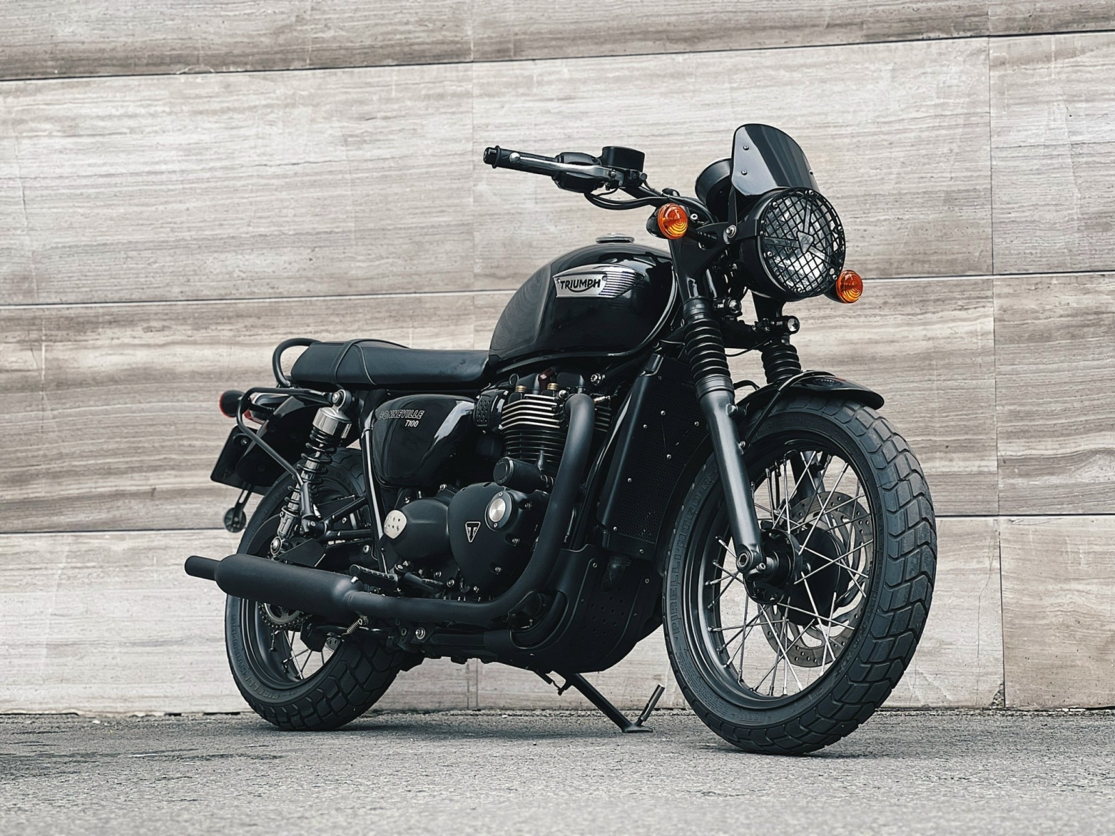 579 . Triumph bonneville t100 Model 2017