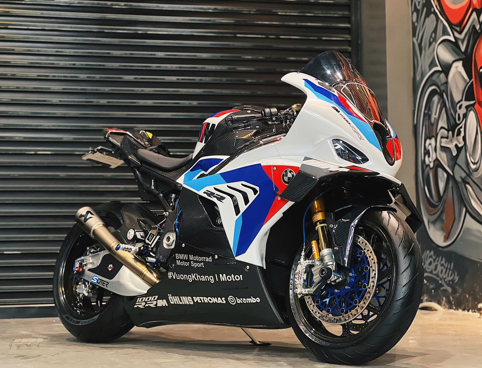 746 . BMW S1000RR M - độ phong cách xe đua WorldSBK